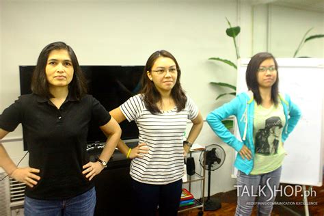 Power Poses And Assertive Gestures In Presentation Best English