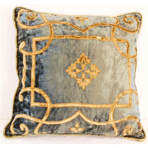 Baroque Venetian Style Red And Gold Velvet Pillow Elaborate Applique