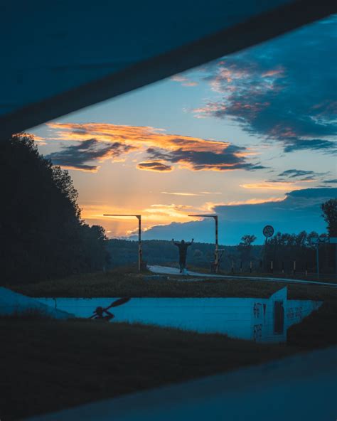 무료 사진 사람 조깅 러너 도 새벽 일출 일몰 풍경 황혼 저녁