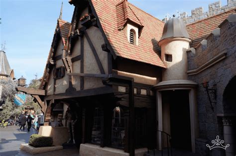 Fantasyland At Disneyland Overview History And Trivia