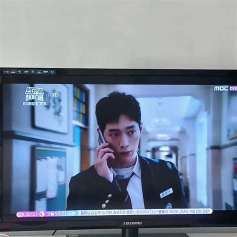 뭔가 훨씬 멋있어진 서강준님이네요 팬플러스 커뮤니티