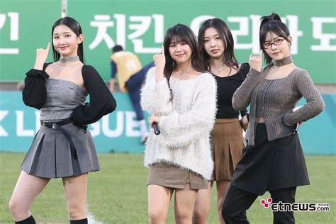 [et포토] 버스터즈 핑키 프로미스 전자신문