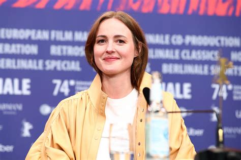 Chi è Renate Reinsve Lattrice Di Sentimental Value Biografia Età Carriera E Film Quart4