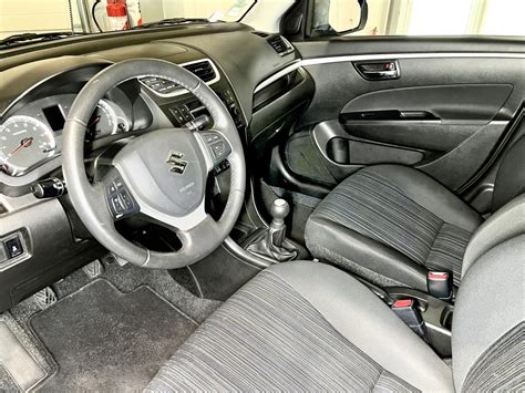 Pelgrin Automobiles Suzuki Swift L Ch Version X Finition Privil Ge Re Main