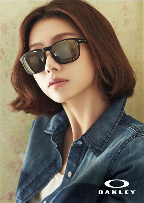 화보 박수진 이종석에 이어 오클리 한국 여성 모델 선정 오펀 디스커스