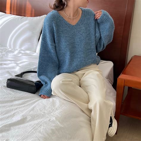 그리니스튜디오 루즈핏베이직5컬러 하이픈 화이트 혼합사 드롭숄더 브이넥 니트