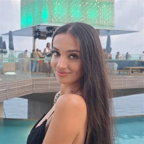 Roxie St Roxiest • Threads Say More