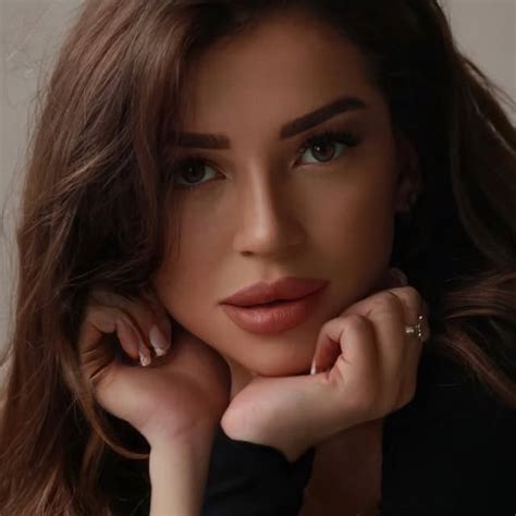 Marikadiasamidze Marika Dias Threads Say More