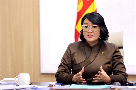 А Ариунзаяа Хөдөлмөрийн харилцааг зохицуулах хууль эрх зүйн орчныг сайжруулахын тулд нэг алхам