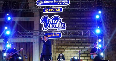 Tulus Artis Lokal Paling Banyak Didengar Di Spotify Suara Surabaya