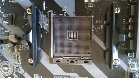Does This Look Broken AM4 Socket Sled Motherboards Level1Techs Forums