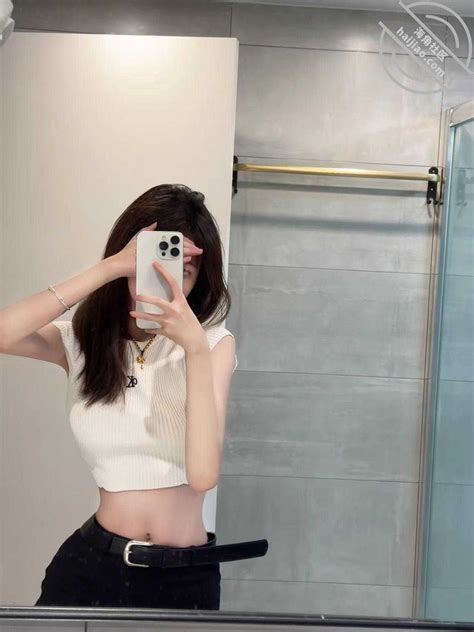 MP M 海角社区乱伦大神奶子即正义诱骗醉酒的女儿肛交 极品美胸蜜桃臀 顶穿天花板 國產原創區 草榴社區 t y