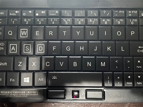 The One Netbook A1 Pro Review A Notebook And Handheld Console Combo