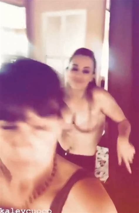 Kaley Cuoco Sexy 11 Pics Video Thefappening