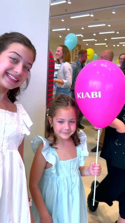 ემილია მაღაზიის გახსნაზე კიაბი Youtube