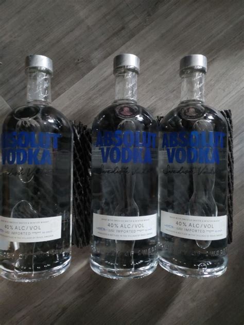 Absolut vodka 1 litre, Food & Drinks, Alcoholic Beverages on Carousell