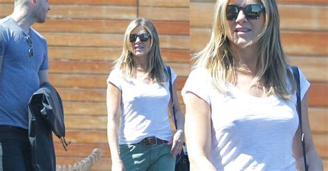 Pics Jennifer Aniston Nipples Breasts No Bra White T Shirt Shows