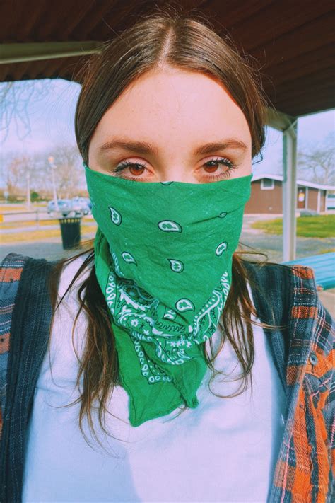 Pin By 세실 김 On 스코틀랜드 체크 In 2025 Bandana Neck Scarf Fashion Face Mask