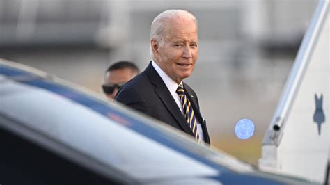 Рејтингот на Бајден паднал на 40 проценти во јули покажа нова анкета