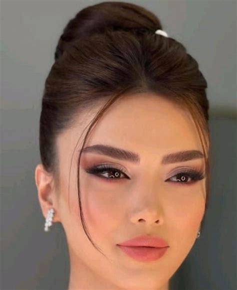 درخشش طبیعی راهنمای کامل مدل آرایش دخترانه ملایم 2024 دیاکولند