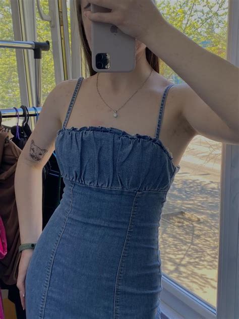 Джинсова обиягуюча сукня — цена 379 грн в каталоге Короткие платья