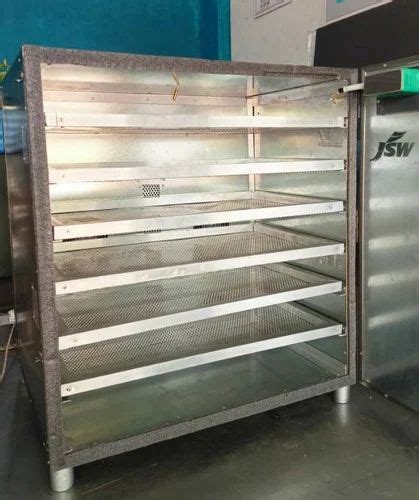 Automatic Continuous Type Vegetable Dehydrator Capacity 15 Kg At Rs