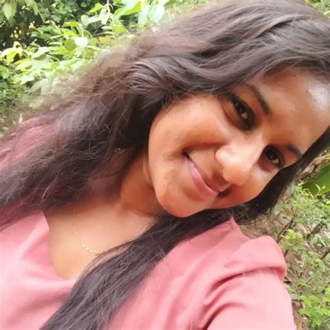 Savidi Mandakini Ssmandakini • Threads Say More