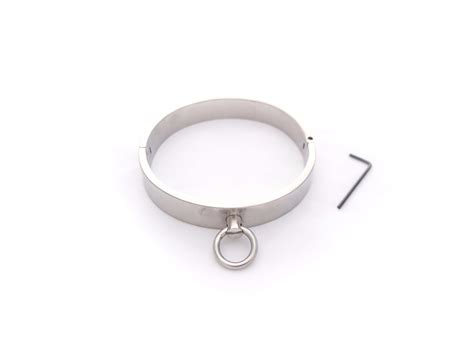 Metal Collar With Ring Locking Eternity Collar In Hypoallergenic Stainless Steel BDSM Sub