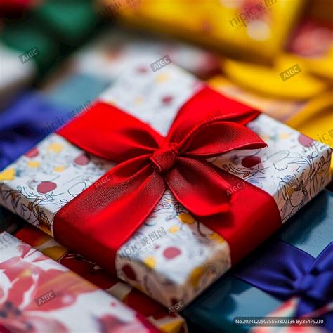 Ai创作图包装礼盒礼物精品盲盒 特色小礼品礼物 礼物包装纸背景图 礼盒包装纸印花 彩色礼盒包装纸张素材 礼品包装纸印刷 礼品盒包装纸 包装礼盒礼品礼物广告 高档简约送礼品包团建 精美礼品活动