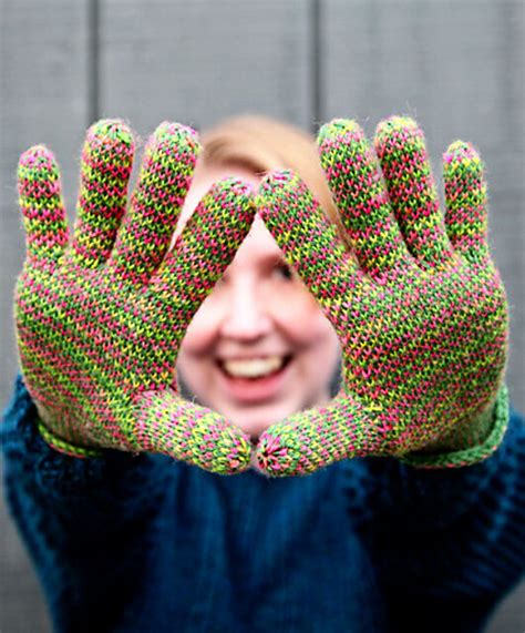 Knitted Gloves Pattern