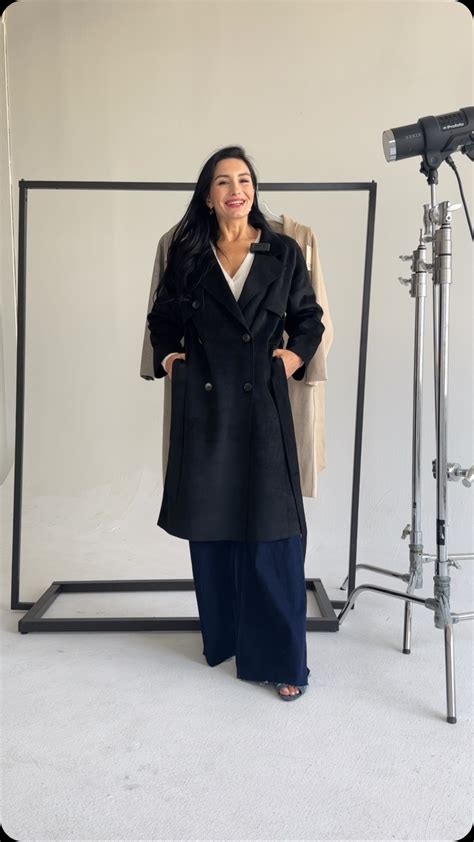 Джинси Костюм Сукня Брюки Светр Новинка джинсів 😍 у розмірі с та м ціна 2200 грн Lumina