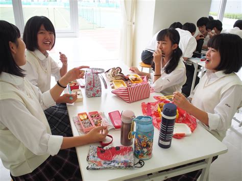 昼休みの様子 昌平中学校高等学校