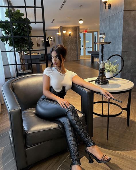 Aneeqa In Leather ️‍🇵🇰🔥 Rpakibeauties