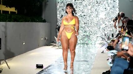 Camila Bernal V Marissa Dubois Fusion Fashion Events Miami Art Basel