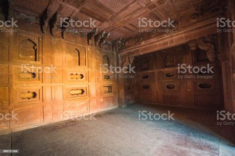 A Close Look At The Traditional Islamic Architecture Details In Red