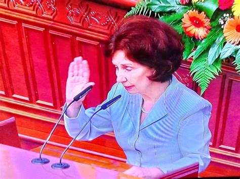 Македонија повторно горда Гордана Силјановска Давкова даде заклетва без северна Видео