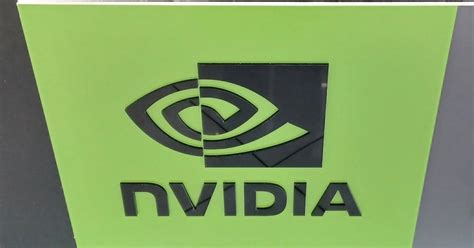 특징주 엔비디아 호실적에 Sk하이닉스 강세삼성전자 강보합