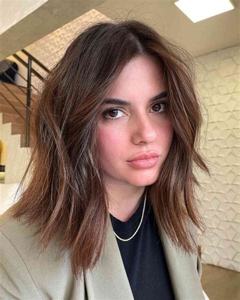 47 Trendiest Long Blunt Bob Haircuts For A Sleek New Blunt Lob