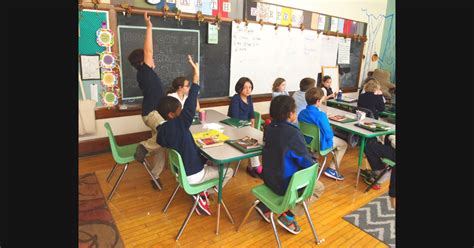 Babes Ask Teacher Hilarious Questions During Sex Ed Lesson