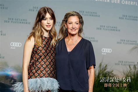 《沼泽深处的女孩》欧洲多国路演 炙热爱情与浪漫氛围引观众共鸣 360娱乐，你开心就好