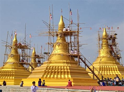 လှိုင်းဘွဲမြို့နယ် ကြာအင်းကျေးရွာတွင် နောင်တော်ကြီးစေတီ ထီးတော်တင်ပွဲနှင့်ပြည်သာလင်းအေး စေတီတော