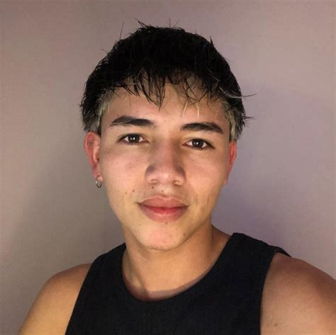 Dylan Kim Cam Model Free Live Sex Show And Chat Stripchat