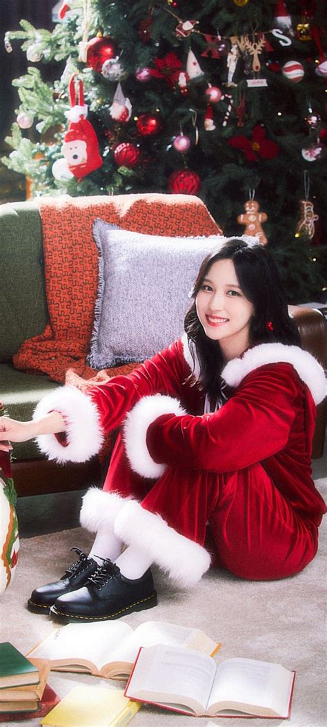 Pin By Nothera Alyssin On Mina Twice Mina Snowman Wallpaper Kpop Wallpaper