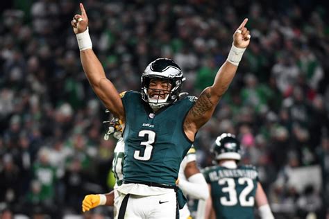 Eagles Nolan Smith Tore Tricep During Super Bowl Underwent Surgery