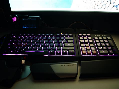 Mad Catz S.T.R.I.K.E. 7 Gaming Keyboard Review