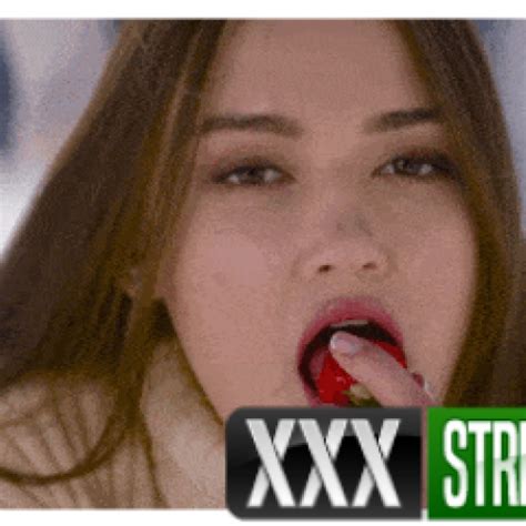 Vixen Sonya Blaze Alone 2021 05 21 2160p Siterip