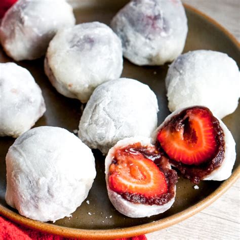 Easy Ichigo Daifuku Strawberry Mochi With Red Bean Paste Mochi Mommy
