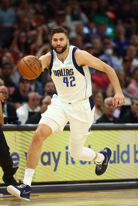 Mavericks Sign Maxi Kleber To Three Year Extension Hoops Rumors