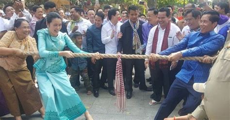 ក្រសួងអប់រំ មិនអនុញ្ញាតឱ្យលេងបាញ់ទឹក លាបម្សៅ តែឱ្យលេងល្បែងប្រជាប្រិយខ្មែរ ក្រសួងព័ត៌មាន