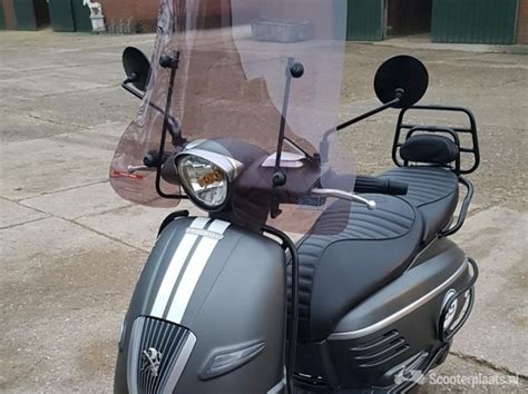 Peugeot Django Grijs